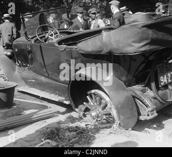 Thomas Edison, John Burroughs, and Henry Ford posing together in a full ...