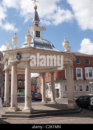 The Market Cross in Beverley, East Yorkshire, lit by Christmas lights ...