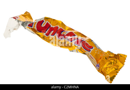 Cadbury Crunchie Chocolate Bar Wrapper Stock Photo - Alamy