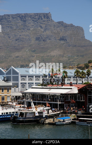 Cape Town Waterfront - Quay Four restaurant and jetty Stock Photo - Alamy