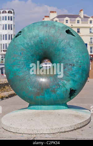 The Big Green Bagel, Seasick Doughnut, sculpture, beach next to ...