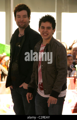David Archuleta and David Cook perform at the 'Toyota Concert Series ...
