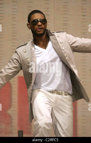 Usher performs on ABC's 'Good Morning America Summer Concert Series' at ...