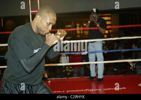 Light Heavyweight Shaun George media work out at Planet Hollywood Hotel ...