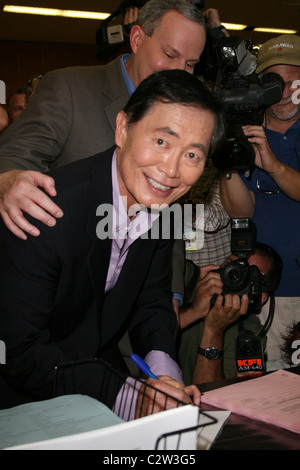 Former 'Star Trek' actor George Takei and his partner Brad Altman ...