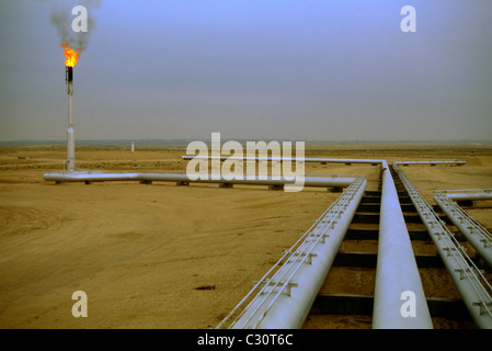 Burgan Oil Field Kuwait Pipelines In The Desert Gas Flare Stock Photo ...