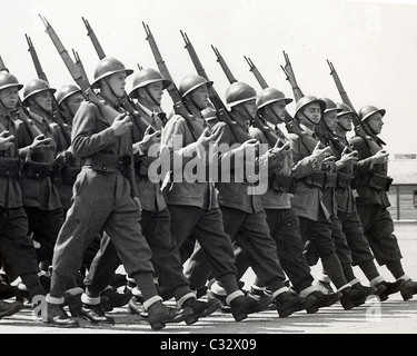 WW2 - Free French Troops in Africa salute the flag Stock Photo - Alamy