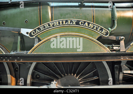 Great Western Railway Castle Class steam locomotive 7029 Clun Castle ...