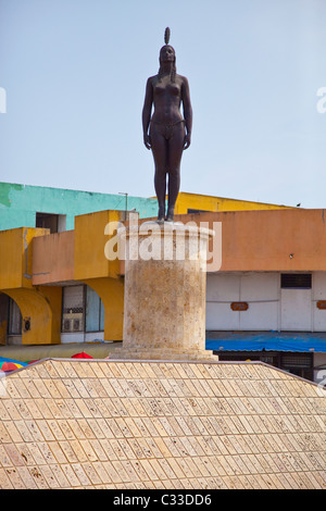 Statue of India Catalina in Cartagena, Colombia Stock Photo - Alamy