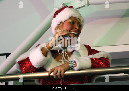 Adante performs at the Bridgend Designer Outlet Christmas lights ...
