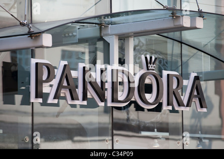Pandora Jewellery store sign logo, UK Stock Photo - Alamy
