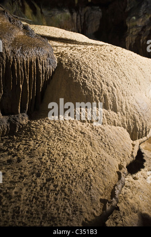Ingleborough Cave, Clapham, North Yorkshire Dales Stock Photo - Alamy