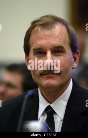 First Officer Jeffrey Skiles Crew of US Airways Flights 1549 testify ...