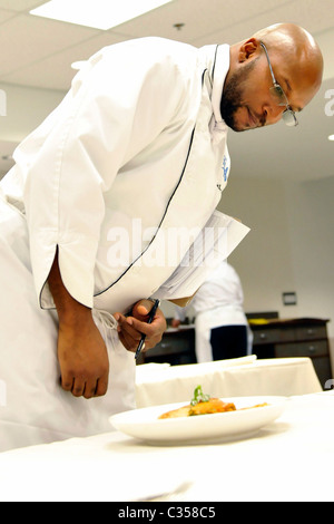 Rob Rainford 'Chef In The City 2009' competition held at George Brown ...