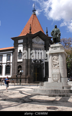 Zarco statue Funchal Madeira Stock Photo - Alamy