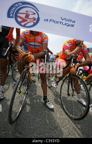 Group of cyclists waiting for the start on the start line. Cycle race ...