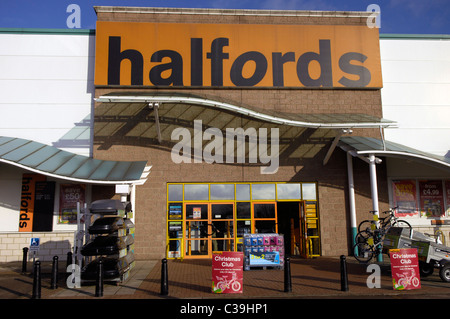 Exterior of a Halfords store in London Stock Photo - Alamy