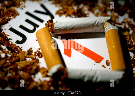 Smoking ban 1st July 2007 Stock Photo - Alamy