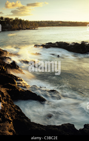 Hawaii, Maui, The Valley Island, Kapalua oceanscape, sunset Stock Photo ...