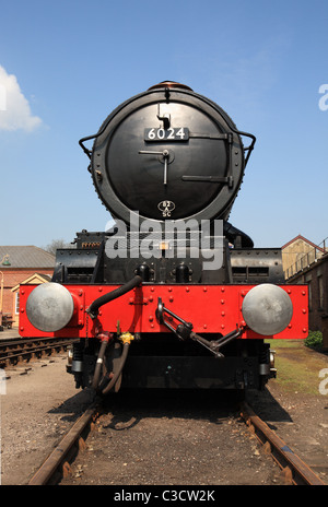 Steam locomotive 6024 King Edward I a GWR 6000 class engine during her ...
