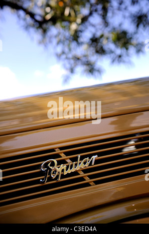 Ford badge and grill - Ford Popular Stock Photo - Alamy