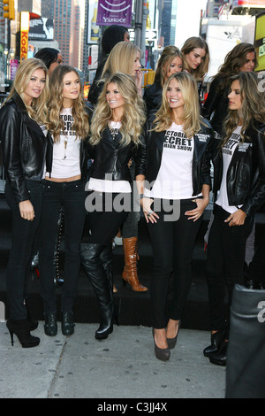 Behati Prinsloo, Marisa Miller, Heidi Klum, Alessandra Ambrosio ...