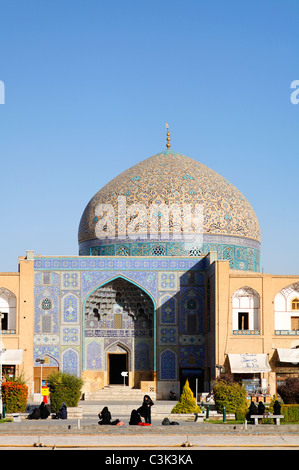 The Masjid i Sheikh Lotfallah Maydan Imam Isfahan Iran Stock Photo - Alamy