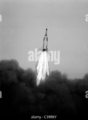 Launch of the Little Joe 2 (1959 Stock Photo - Alamy