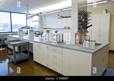 Facilities at Texas Department of Public Safety's crime laboratory in ...