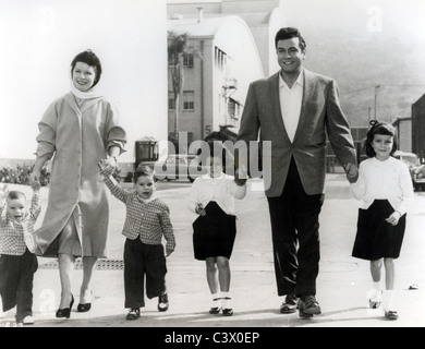 Mario Lanza and his wife, Betty, with their children, Colleen, Elisa ...