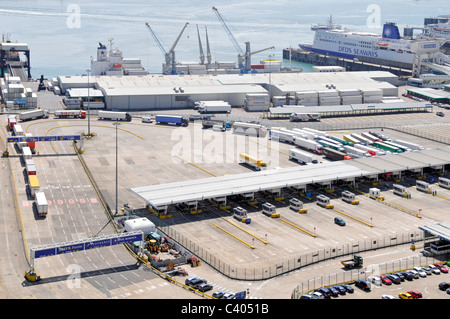 Lorries queuing to check in for boarding channel ferries at Dover Port ...