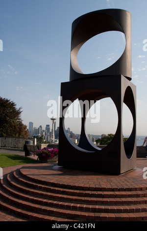 Changing Form Sculpture By Doris Chase At Kerry Park On Queen Anne Hill ...