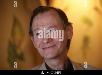 Alexander Gordon "Alex" Higgins (18 March 1949 – 24 July 2010), also ...