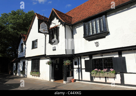 The Olde Bell Inn Hurley Berkshire England. Photo:Jeff Gilbert Stock ...