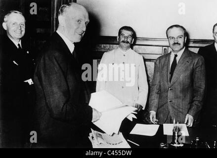 Signing of the Hitler-Stalin Pact in Moscow. Molotov ratifying the ...
