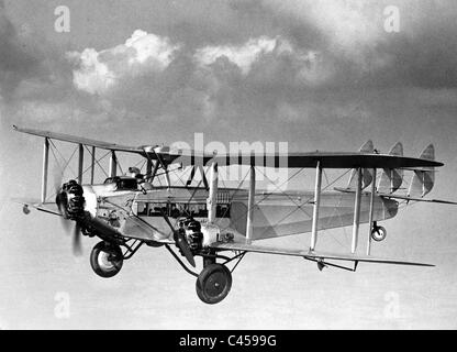 De Havilland DH-4 used for aerial photography and combat during World ...