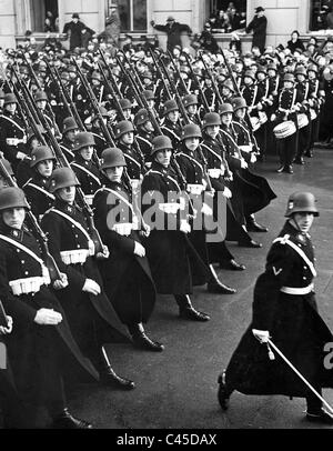 Parade of the SS Leibstandarte Adolf Hitler, 1937 Stock Photo - Alamy