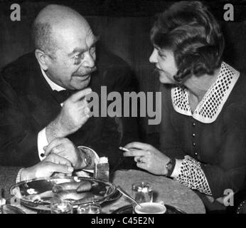 Alexander Roda Roda in a Viennese cafe Stock Photo: 37000181 - Alamy