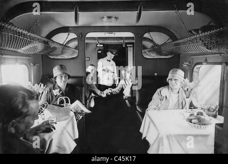 View of a passenger cabin on board Zeppelin LZ 127 'Graf Zeppelin ...