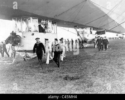 The naval Airship ' L 2' (LZ 18) in Johannisthal, 1913 Stock Photo - Alamy