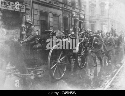 Government troops during the Spartacus uprising in Berlin, 1919 Stock ...