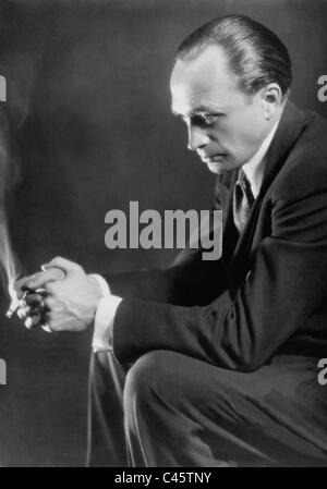 CONRAD VEIDT (1893-1943) German film actor in 1927 Stock Photo - Alamy