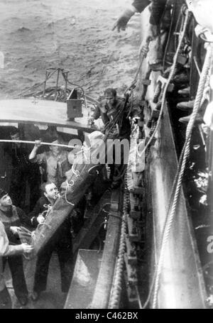 THE BATTLE OF THE ATLANTIC 1939-1945 - British Forces: HMS AZALEA, a ...