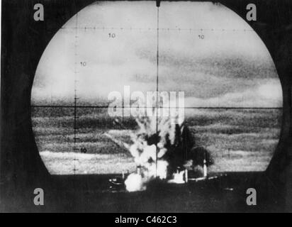 U Boat Periscope In Use Stock Photo - Alamy
