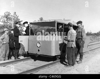Second World War: German railwaymen fighting partisans in occupied ...