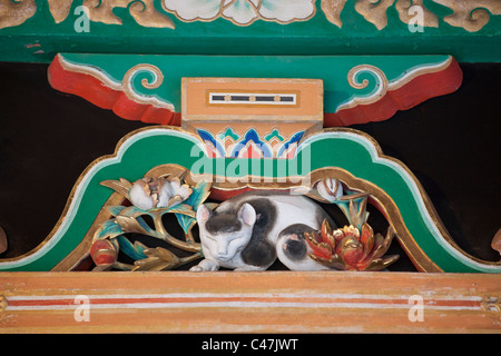 Nikko, Japan - Carving of a sleeping cat - Toshogu Temple Stock Photo ...
