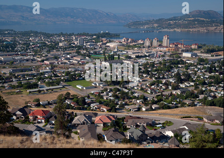 View of city of Kelowna and Okanagan Lake from Knox Mountain viewpoint ...