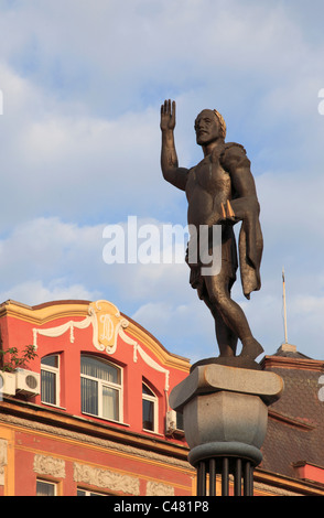 Bulgaria, Plovdiv, statue of Philip II of Macedon Stock Photo - Alamy