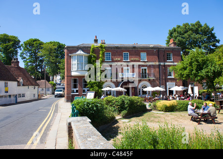 The Lion Hotel High Street Farningham Kent Stock Photo - Alamy