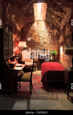 Al Capone's prison cell Eastern State Penitentiary photographed in High ...